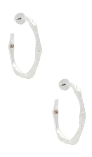 Ettika Classical Wave Hoops In Metallic - Silver