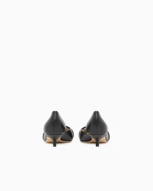 Giorgio Armani Pointed Toe Leather Pumps With Strap And Low Heel - Black