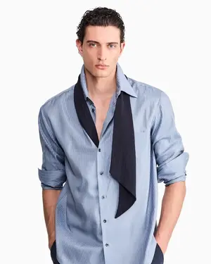 Giorgio Armani Sciarpina In Creponne Misto Seta Con Estremità A Punta - Blue