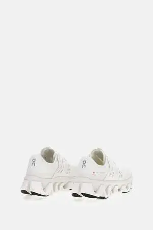 On Cloudswift Amp Sneakers