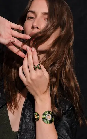 Nak Armstrong 20k Rose Gold Open Sensu Ring - Green