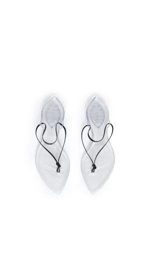Alaïa Patent Leather Thong Flip-flops