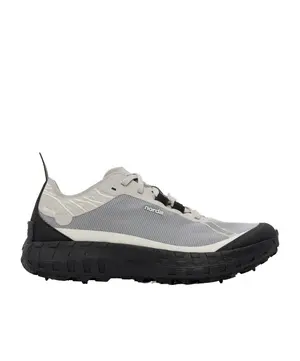 NORDA 001a Low-top Lace-up Sneakers - Black