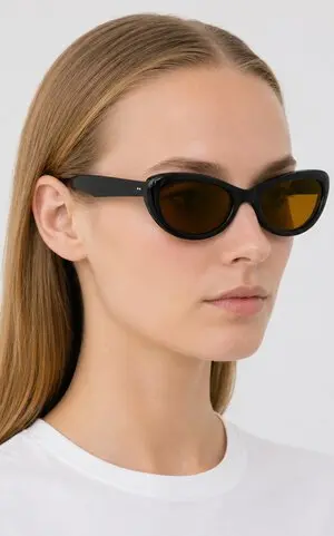 ST. AGNI Ovalo Sunglasses - Black