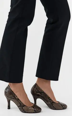 ST. AGNI Round Toe Pump 90