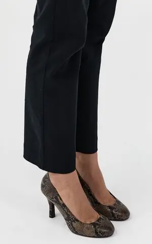 ST. AGNI Round Toe Pump 90