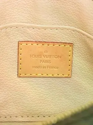 LOUIS VUITTON Monogram Cosmetic Pm Pouch