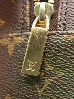 LOUIS VUITTON Monogram Cite Gm Shoulder Bag