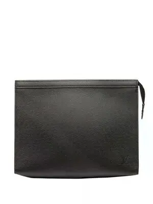 LOUIS VUITTON Taiga Pochette Voyage Mm Clutch Bag - Black
