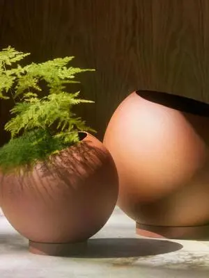 AYTM Globe Oblique-cut Flowerpot