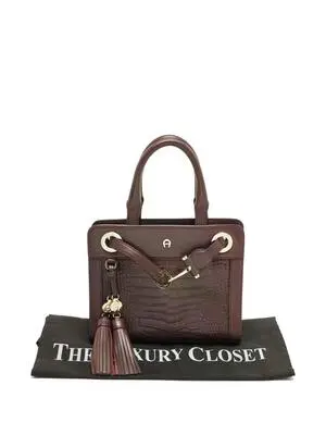 AIGNER Cavallina Handbag