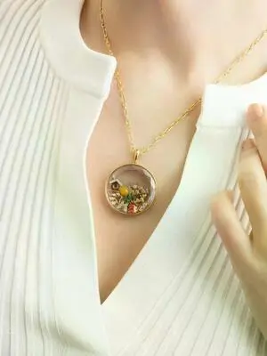 Loquet 18k Yellow Diamond Paw Charm