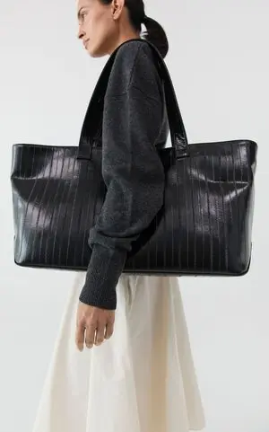 ST. AGNI Carryall Tote