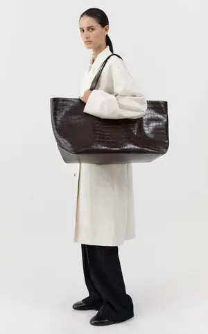 ST. AGNI Oversized Carryall Tote
