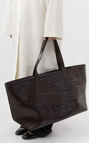 ST. AGNI Oversized Carryall Tote