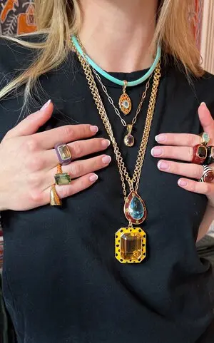 HOUSE JANOLO 18kt Yellow Gold The Lotus Pendant