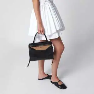 Loewe Medium Amazona 180 Bag - Black