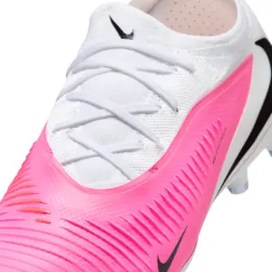Nike Phantom Low Pro Artificial-grass Soccer Cleats