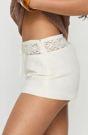 Princess Polly Mid Rise Crochet Trim Shorts