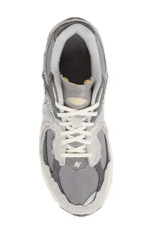 NEW BALANCE 2002r Sneaker