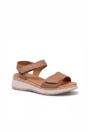 MENINA STEP Napoli Flat Wedge Sandal - Taupe