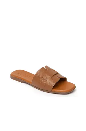 MENINA STEP Lucila Flat Sandal - Tan