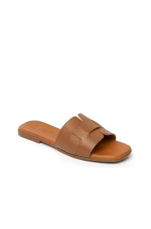 MENINA STEP Lucila Flat Sandal - Tan
