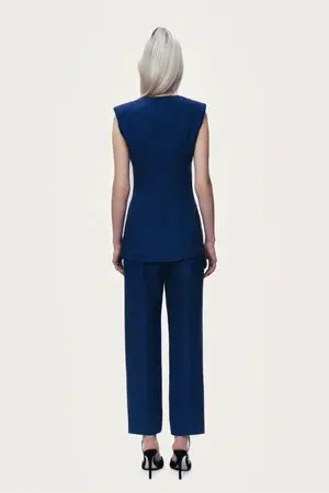 NOCTURNE Padded V-neck Vest