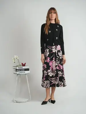 FAVES Satin Floral Jumper
