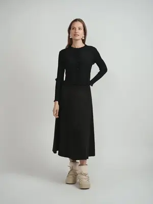 QEW Ribbed Knit Cropped Cardigan