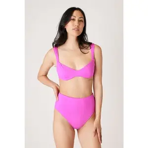 LONDRE BODYWEAR High-waisted Scrunch Bottoms - Fuchsia