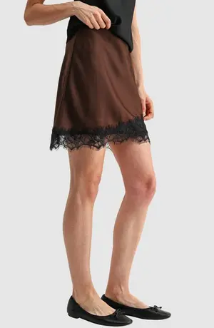 ALL IN FAVOR Lace Hem Miniskirt