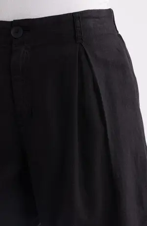 CLOTH & STONE Linen Blend Pleated Shorts - Black