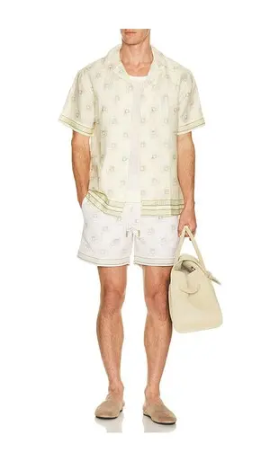 CHE Telha Printed Shirt In . Also - Cream