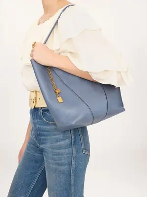 Chloé Spin Chain Detail Shoulder Bag