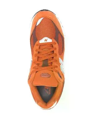 NEW BALANCE 2002r Low-top Sneakers