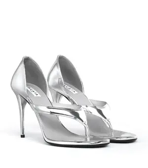 Alaïa Laminated Leather Infradito Sandals 90
