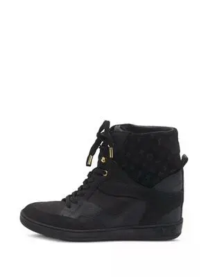 LOUIS VUITTON Millenium Monogram Low-top Sneakers