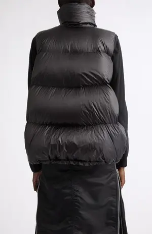 Sacai Asymmetrical Down Puffer Vest - Black