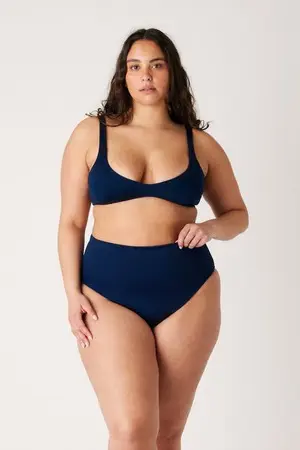LONDRE BODYWEAR The Plunge Scoop Top By - Soft Navy