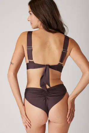LONDRE BODYWEAR The New Classic Top - Cocoa
