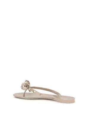 Valentino Garavani Rockstud Pvc Flip-flop Sandals - Cream
