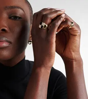 Yvonne Léon Damier Signet Ring With Diamonds And Onyx