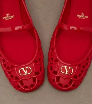 Valentino Garavani Rubber Scalloped Mary Jane Flats - Red