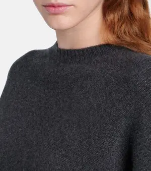 Khaite Margaux Oversized Cashmere Sweater