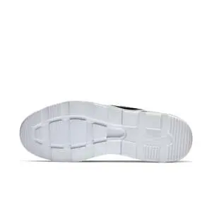 Nike Max Motion 2 Low Top Sneakers - Black