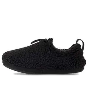 UGG Plushy Slipper - Black