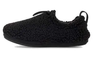 UGG Plushy Slipper - Black