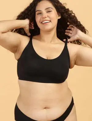 COMFELIE Pullover Seamless Bra With Cross-back Design - Black