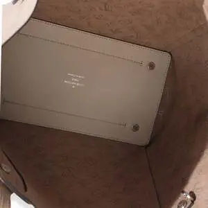 LOUIS VUITTON Galet Monogram Mahina Blossom Mm Tote